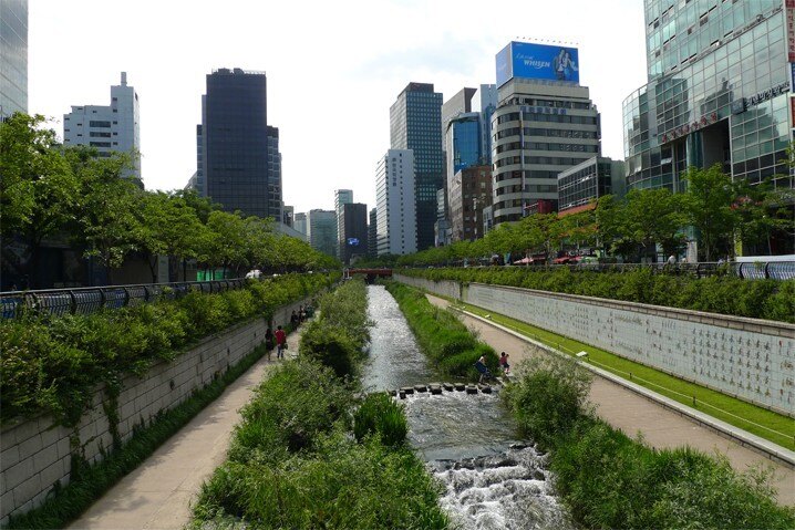 Cheonggyecheon Stream Restoration Project | Landscape Performance Series Cheonggyecheon Stream Restoration Project | Landscape Performance Series